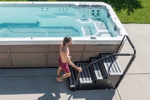 Bullfrog Spas Swim Series™ Steps